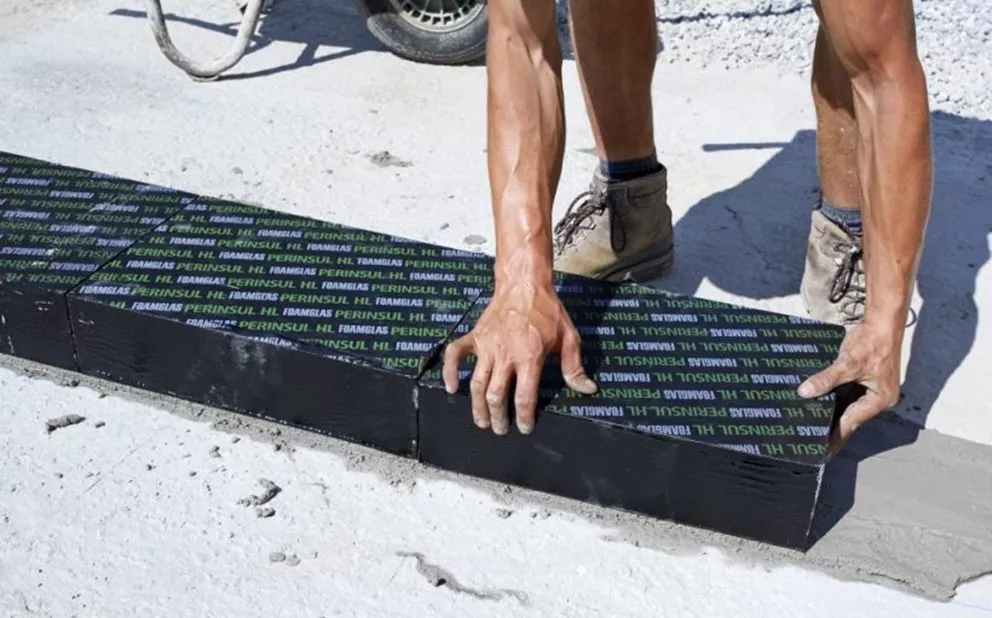 The difference between PERINSUL and other FOAMGLAS® insulation